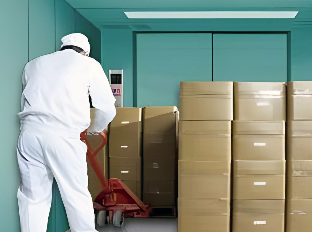 Lifturi de marfă pentru magazine: Eficiență și economie de spațiu